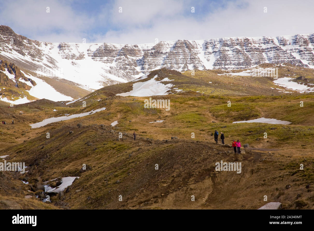 Popular mountain climbing trail hi-res stock photography and images - Alamy