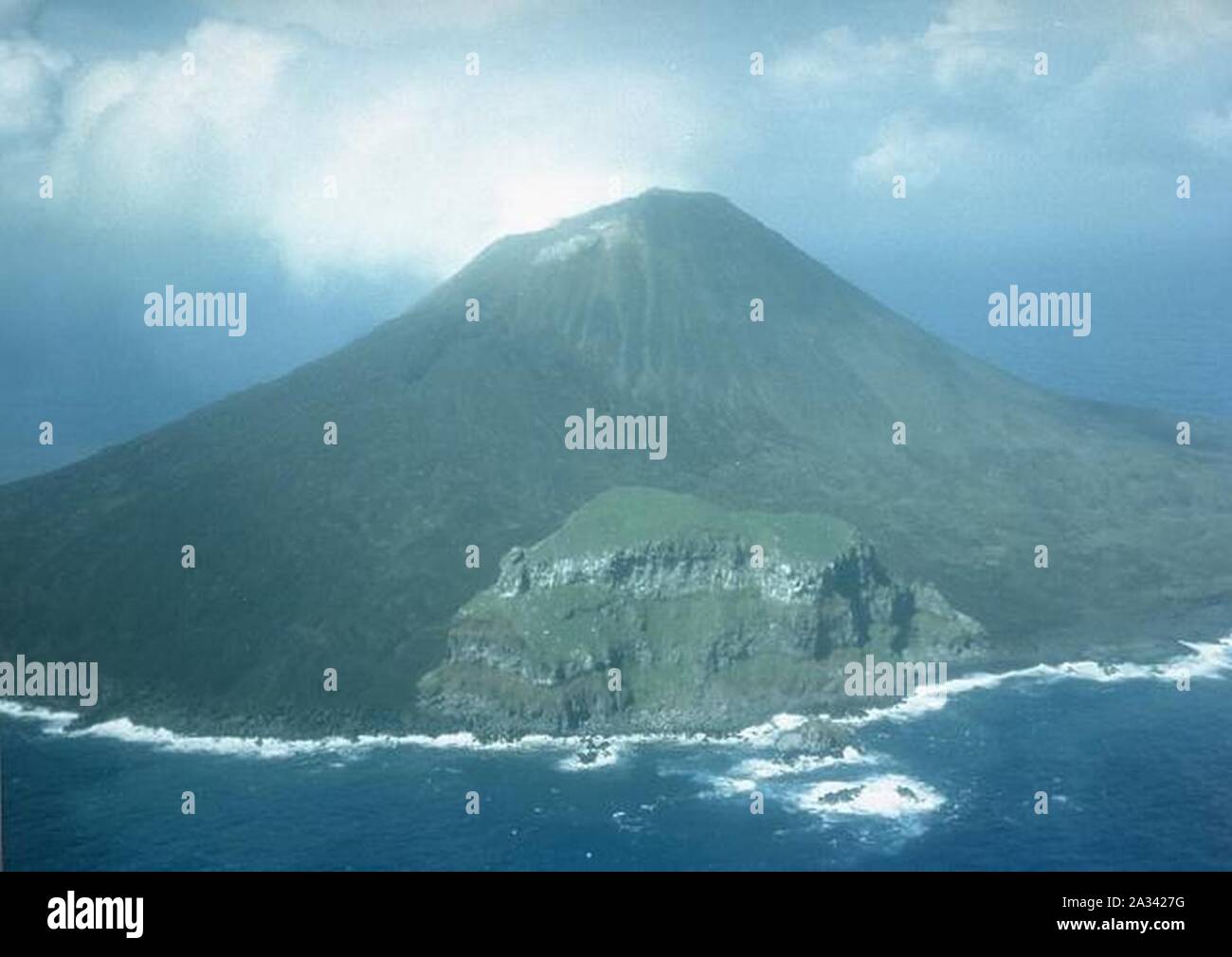 Farallon de Pajaros Stock Photo - Alamy