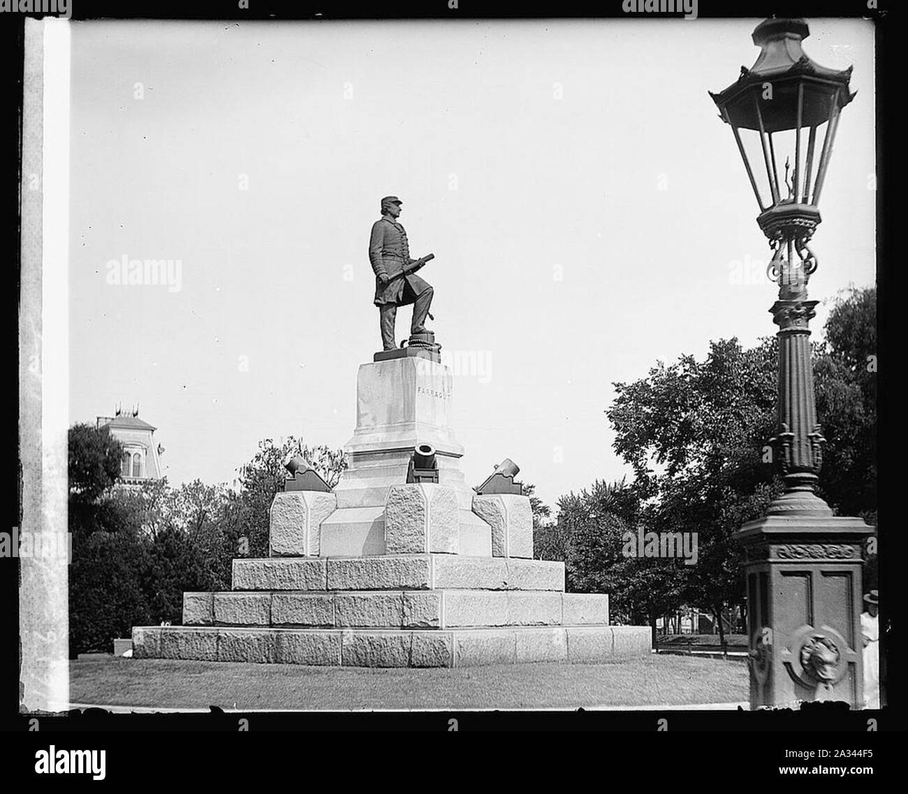 Farragut statue hi-res stock photography and images - Alamy