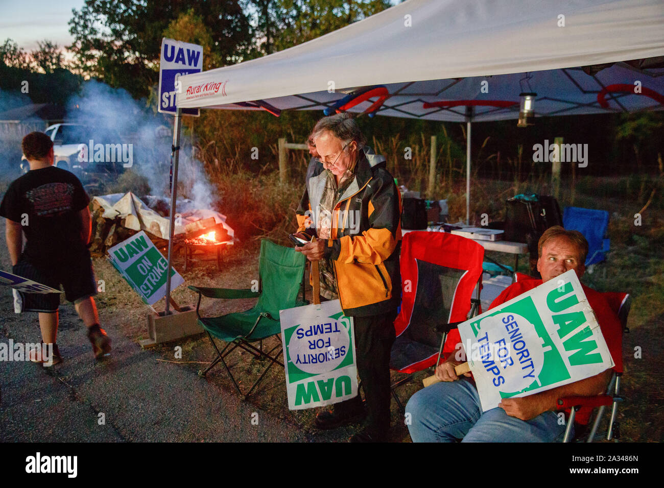 Uaw local 440 hi-res stock photography and images - Alamy