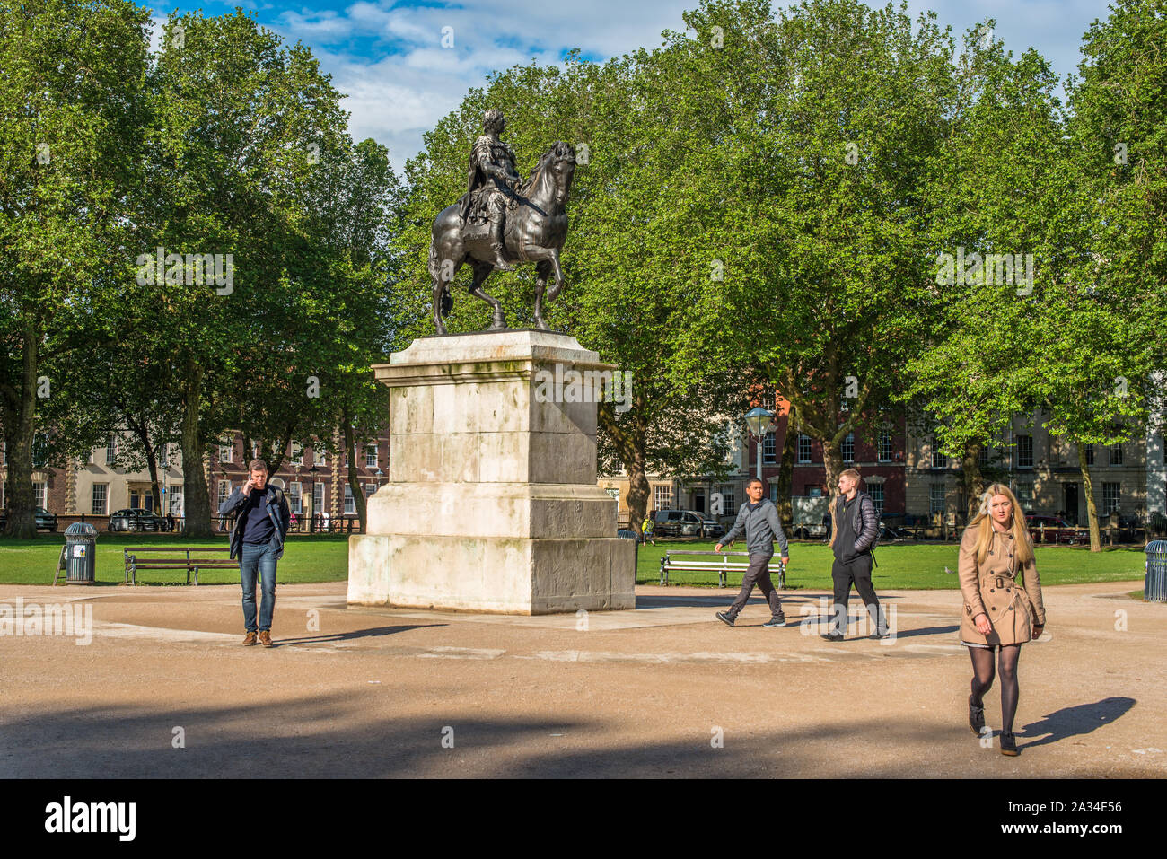 William square hi-res stock photography and images - Alamy