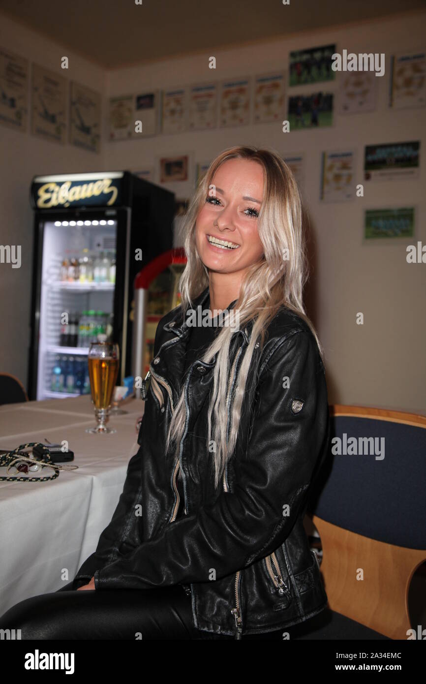 Christin Stark live beim 22. Oberlausitzer Oktoberfest 2019 in der ...