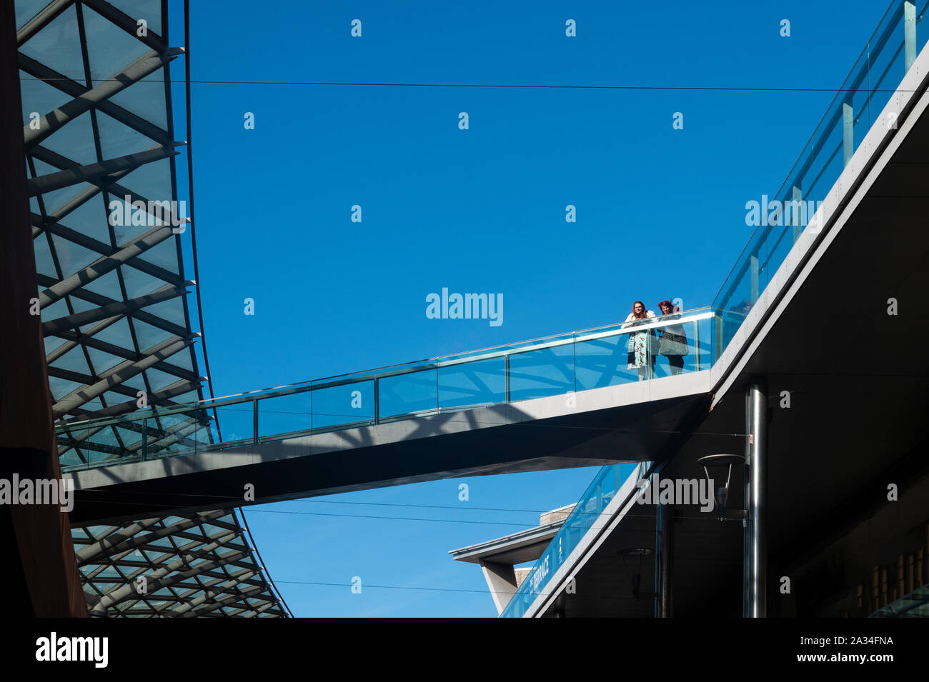 Crossway at top level of Liverpool ONE mall Stock Photo - Alamy
