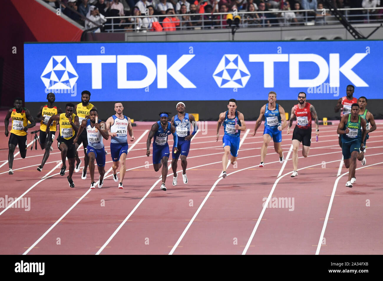 4x100 relay round 1: Jamaica, Great Britain, USA, Italy, Turkey, Brazil ...