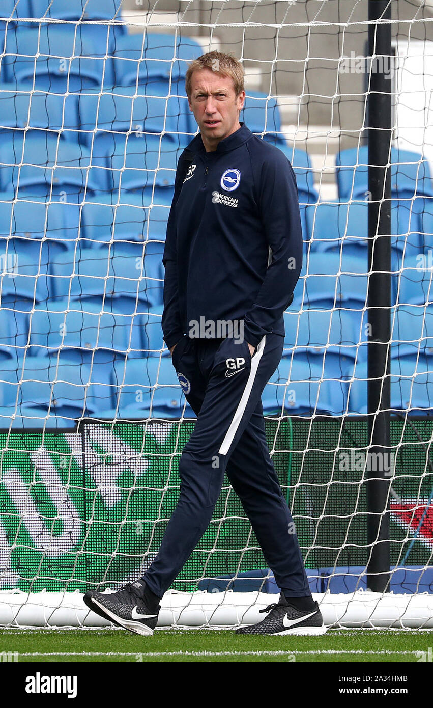Hove albion manager graham potter pitchside hi-res stock photography ...