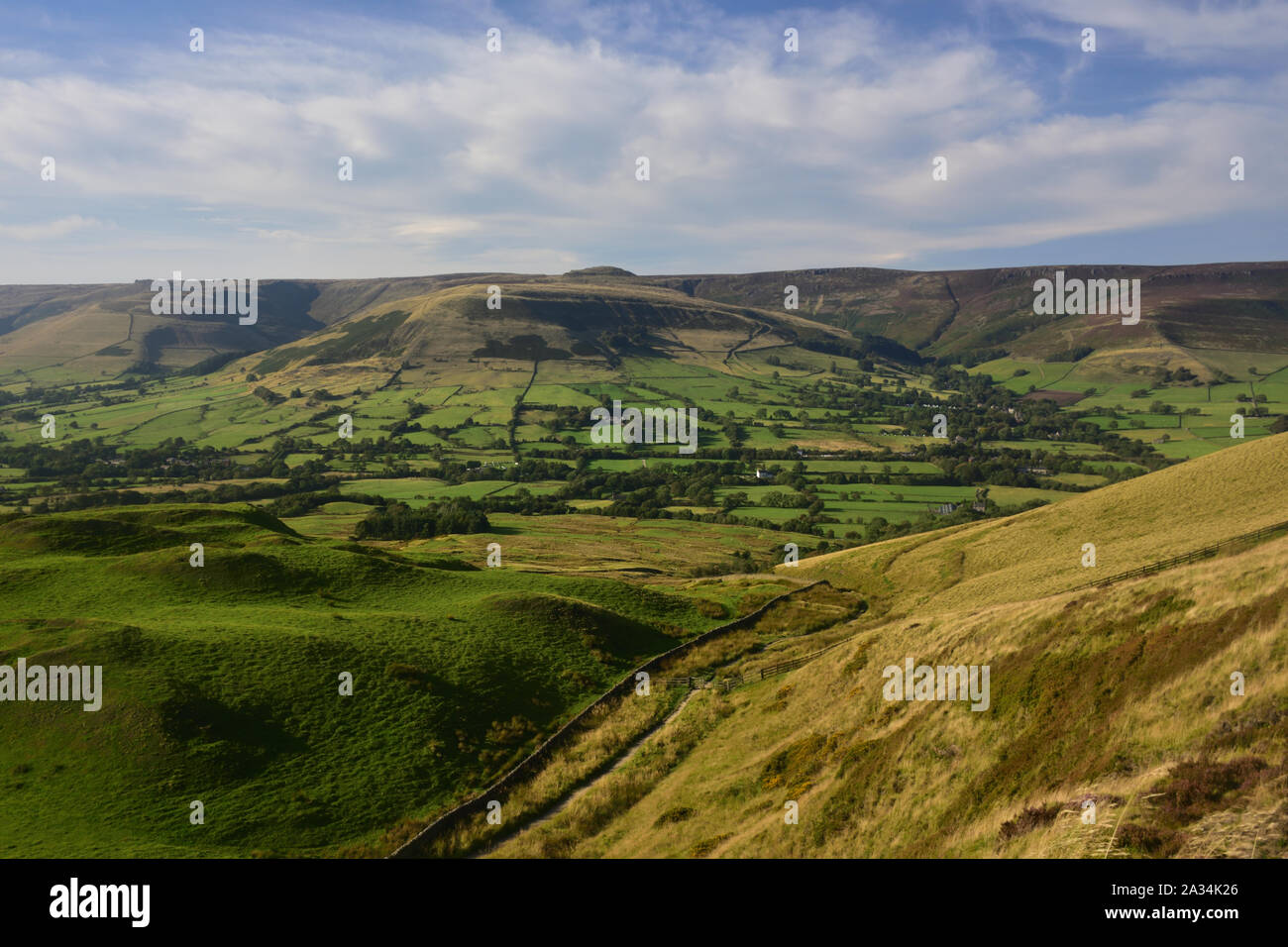 Edale Valley Viewed from the Northwest Side of Mam Tor Stock Photo - Alamy
