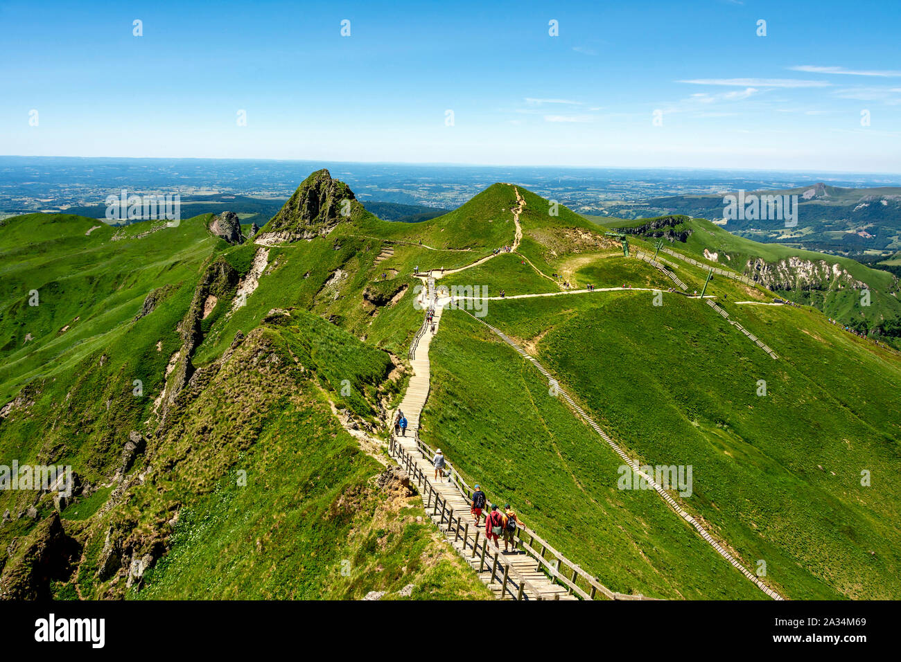 Hikers on way to top of Puy de Sancy, Auvergne Volcanoes Natural ...