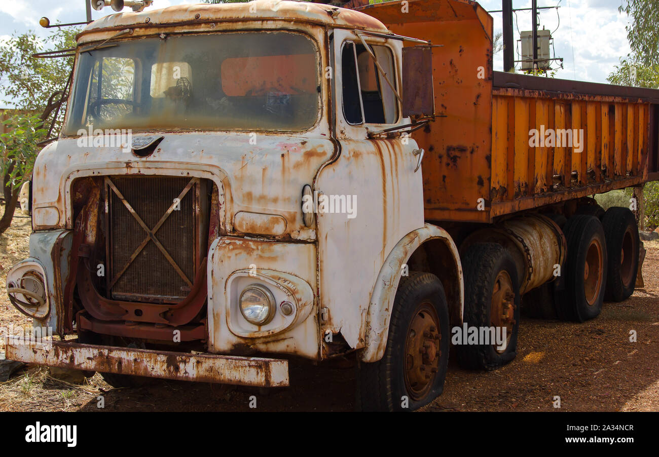 Old rusty truck in Australia Stock Photo - Alamy
