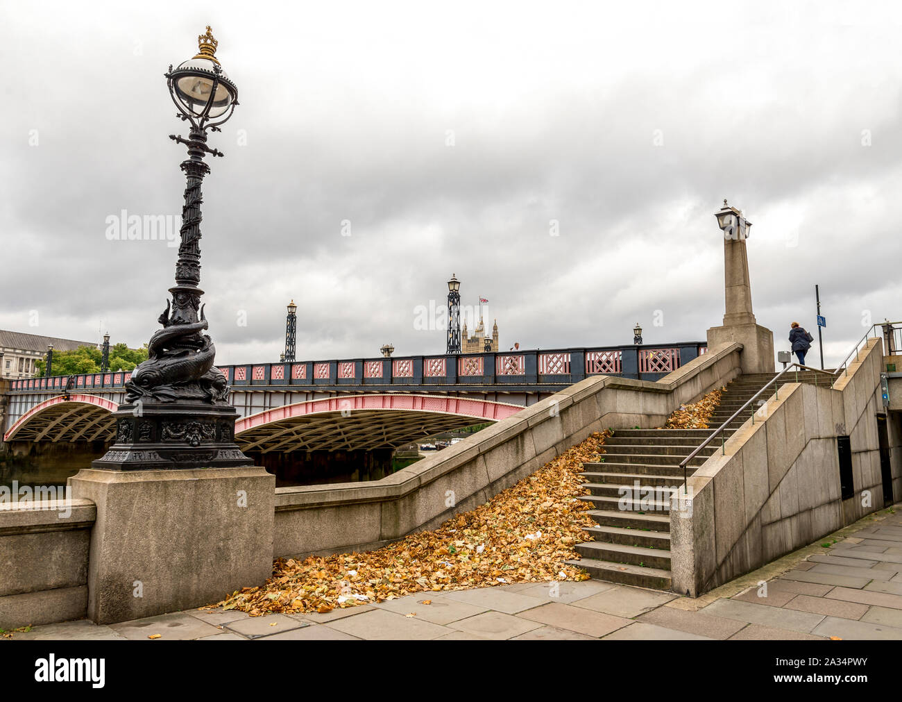 London bridge has fallen hi-res stock photography and images - Alamy