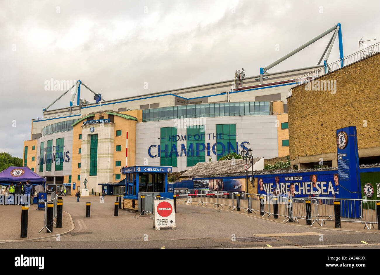 Britannia gate chelsea football club hi-res stock photography and ...