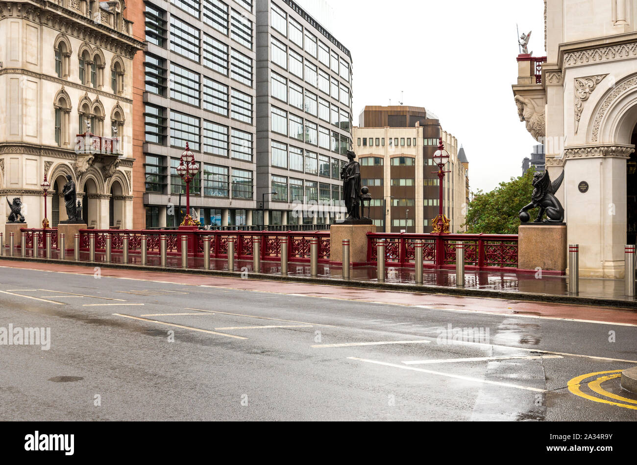 London farringdon street viaduct hi-res stock photography and images ...
