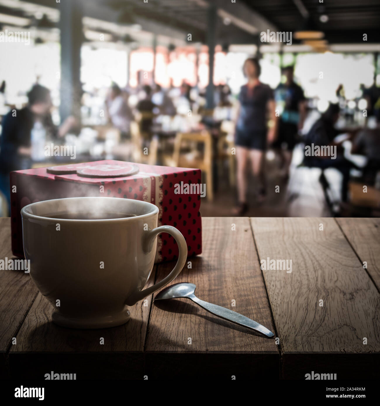 Man under table hi-res stock photography and images - Alamy