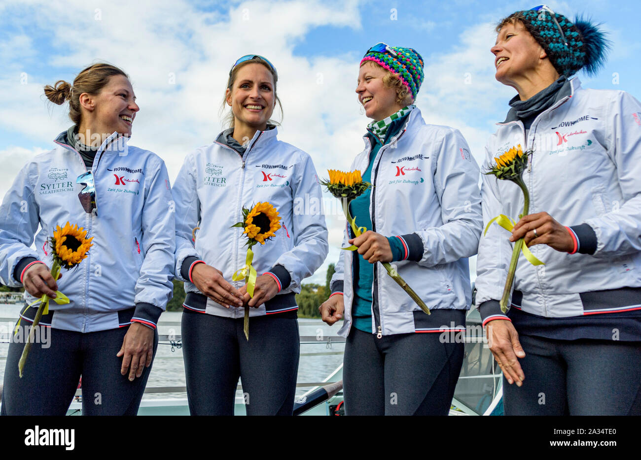 Rowers l r hi-res stock photography and images - Alamy