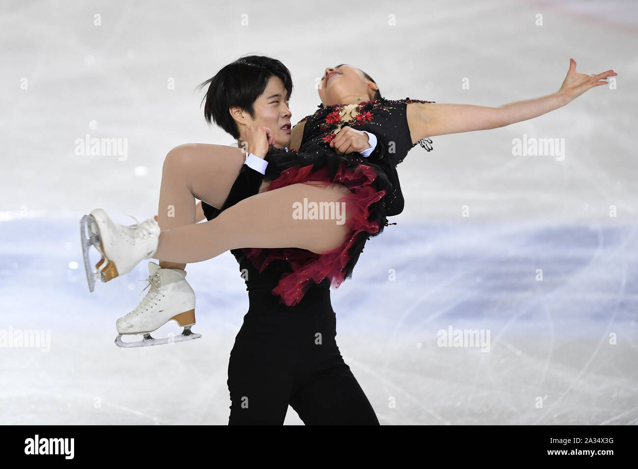 Egna, Italy. 04th Oct, 2019. Utana YOSHIDA & Shingo NISHIYAMA, from Japan, perform in Free Dance ...