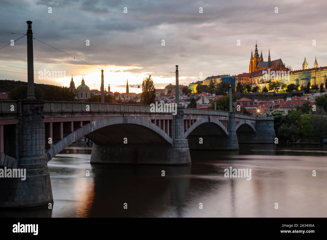 Prague skyline at sunset hi-res stock photography and images - Alamy