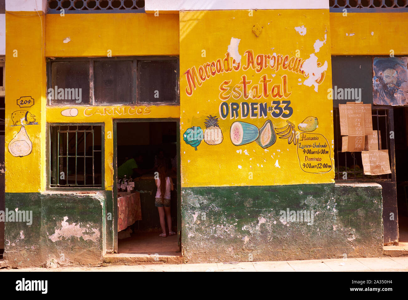 Havana cuba signs tourism hi-res stock photography and images - Alamy