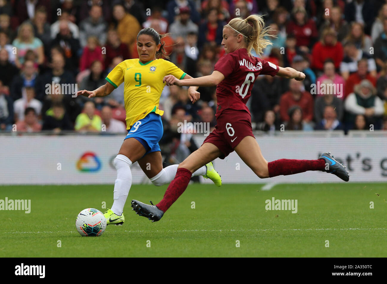 Leah cook hi-res stock photography and images - Alamy