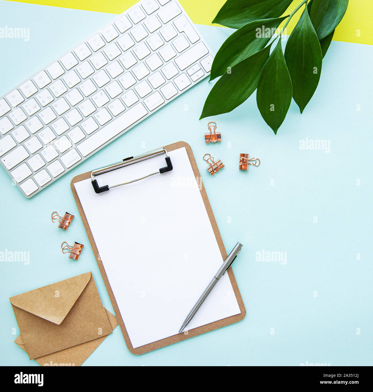 Office desk working space - Flat lay top view mockup photo of working ...