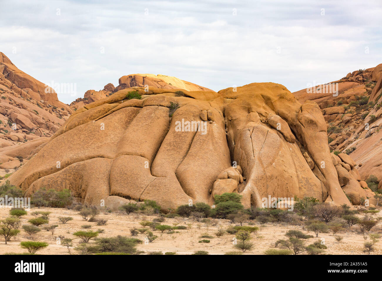 Interesting rock formation hi-res stock photography and images - Alamy