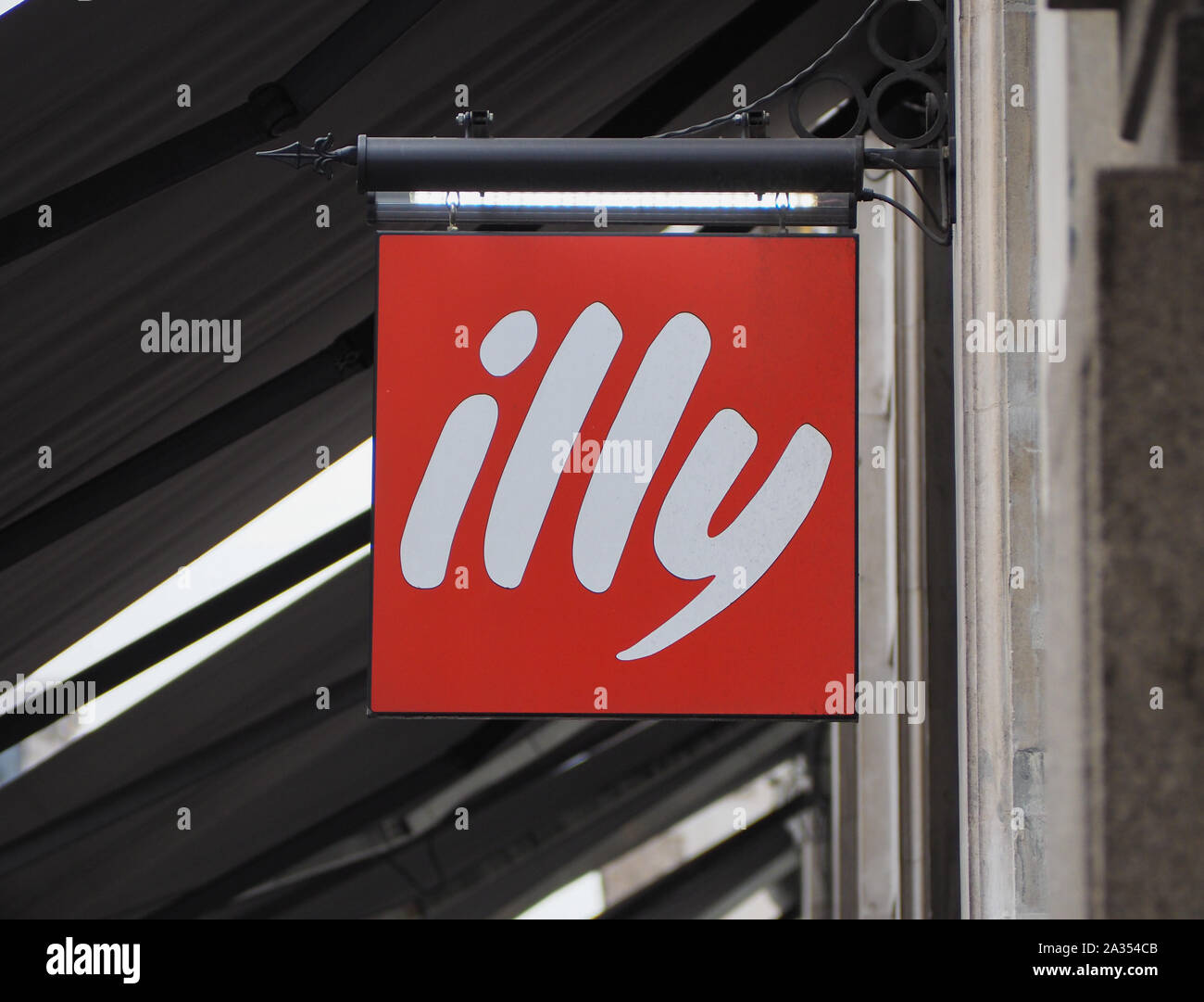 Illy Coffee Sign High Resolution Stock Photography and Images - Alamy