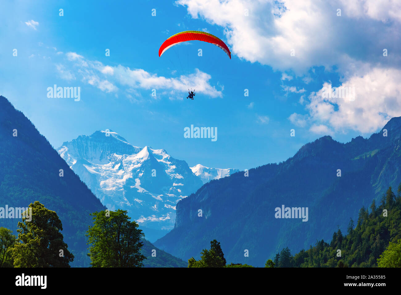 Interlaken adventure hi-res stock photography and images - Alamy