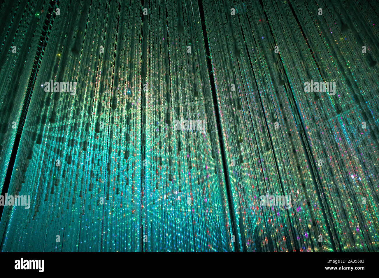 The Infinite Crystal Universe at the permanent digital exhibition of ...