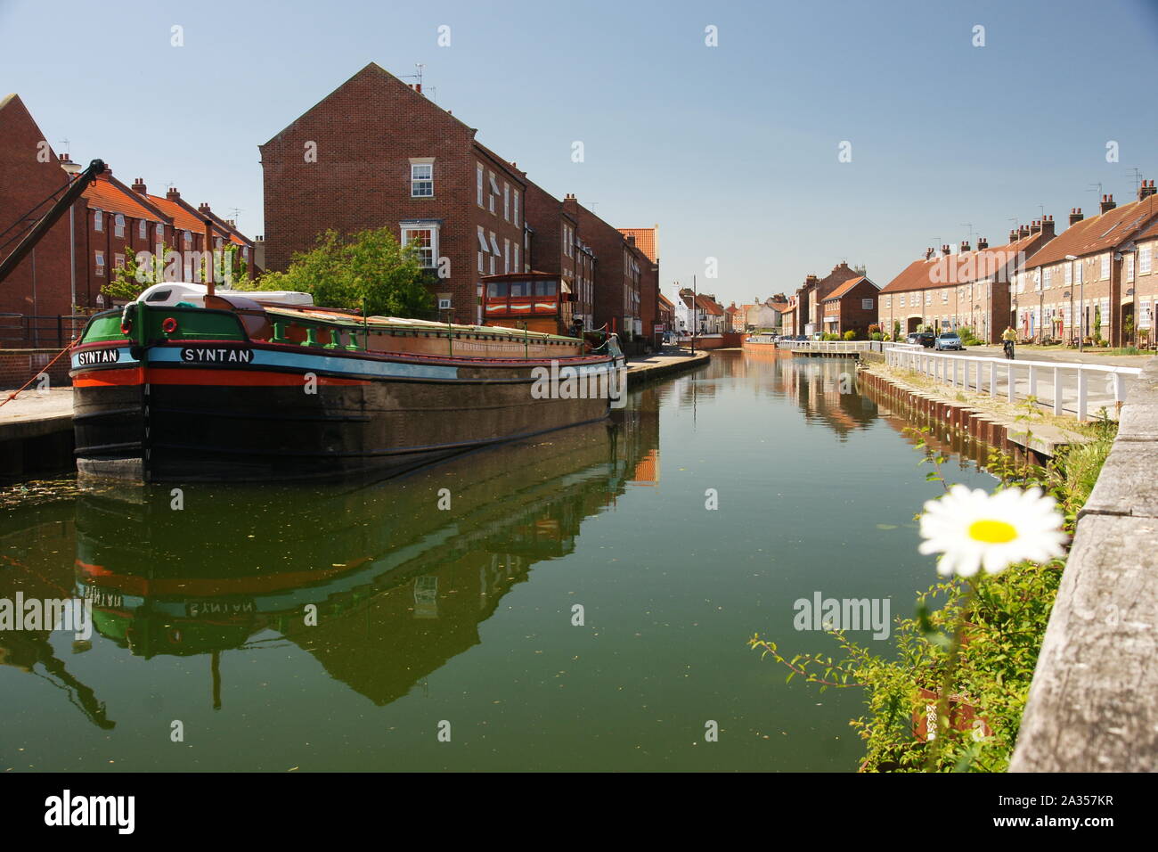 Beverley Beck Yorkshire, Canal High Resolution Stock Photography and ...