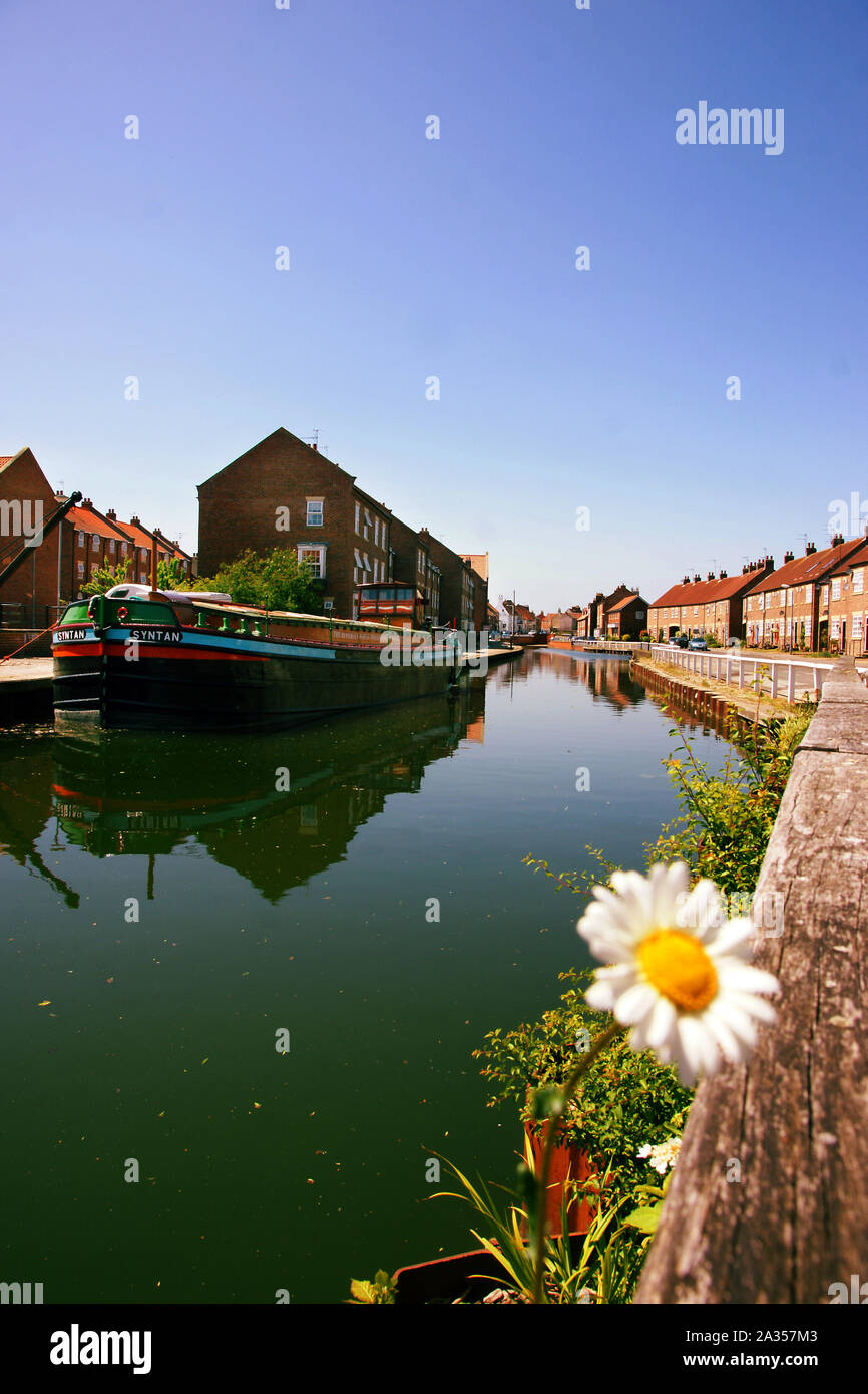 Beverley beck yorkshire, canal hi-res stock photography and images - Alamy