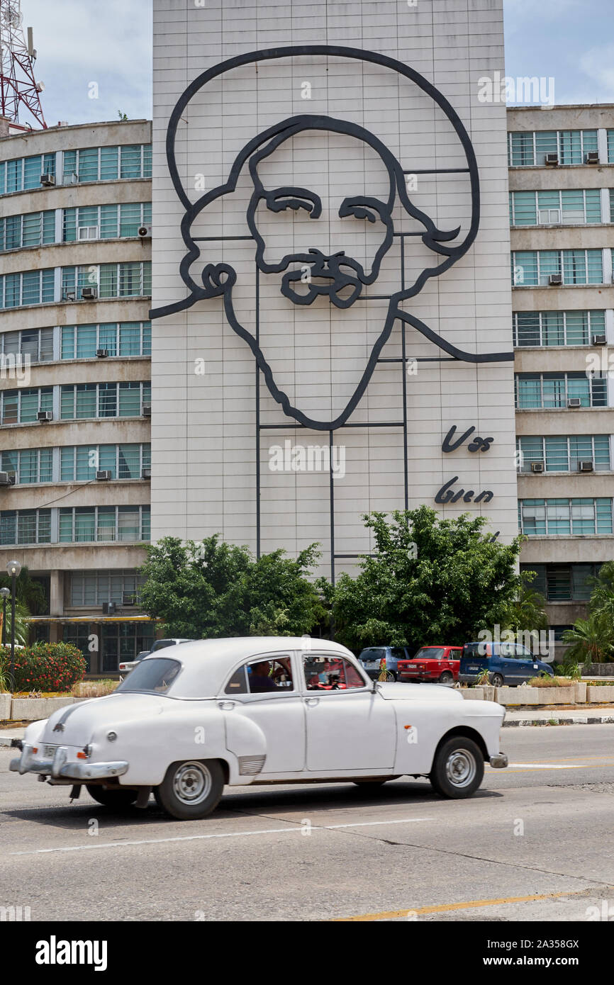 Revolución cubana castro hi-res stock photography and images - Alamy