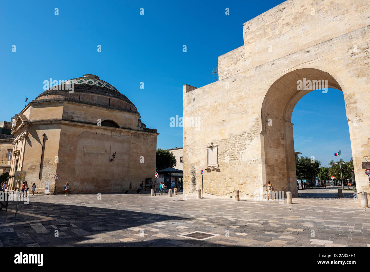 Neapolitan architecture hi-res stock photography and images - Alamy