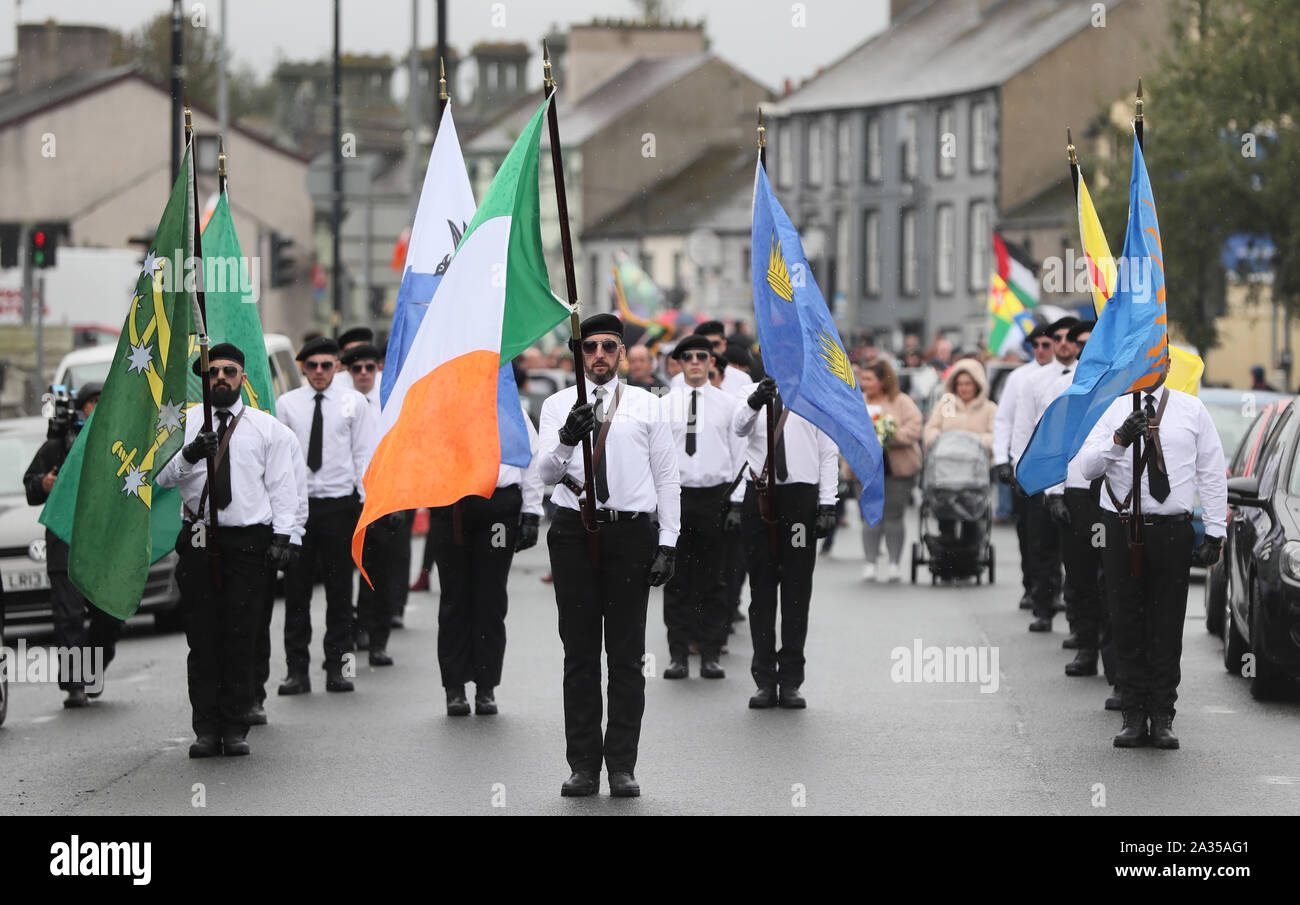 Political party saoradh had organised parade hi-res stock photography ...