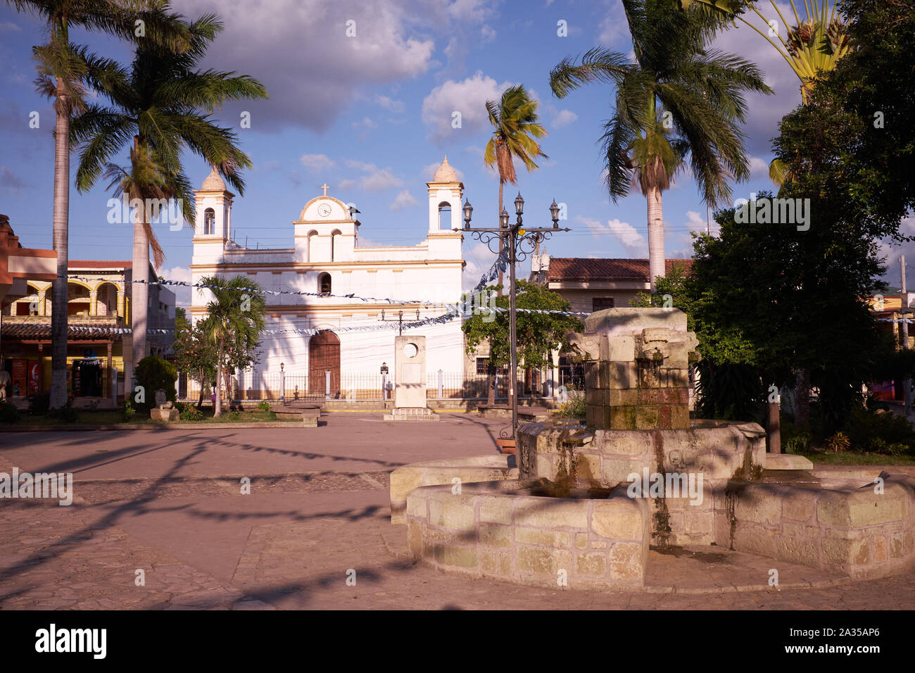 Honduras copan maya ruins hi-res stock photography and images - Alamy