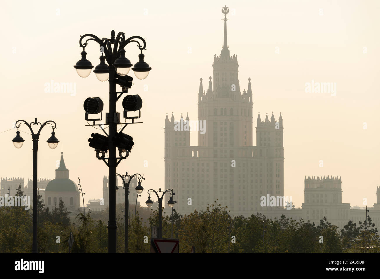 Seven sisters moscow hi-res stock photography and images - Alamy