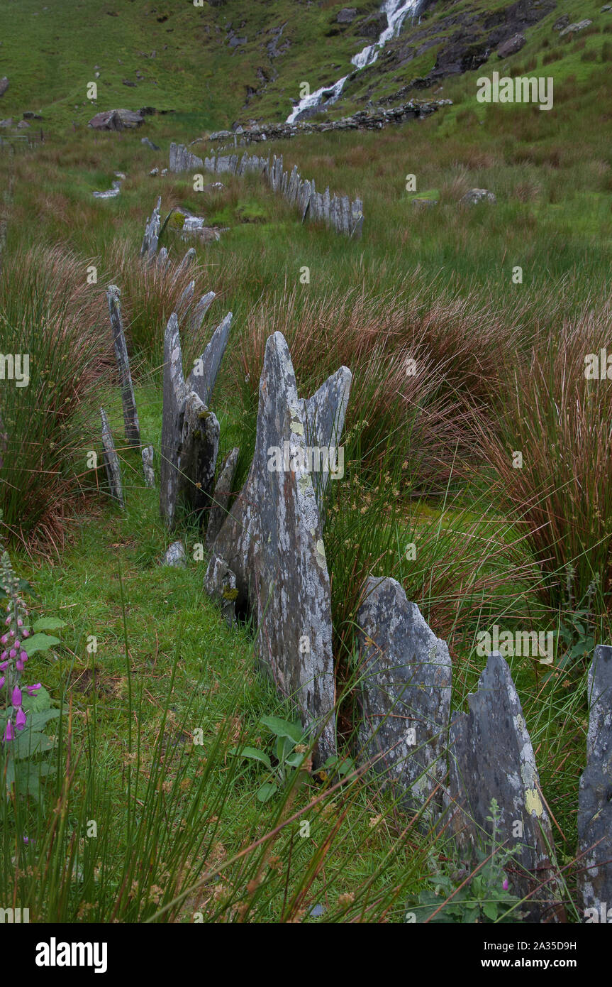 Slate fencing hi-res stock photography and images - Alamy