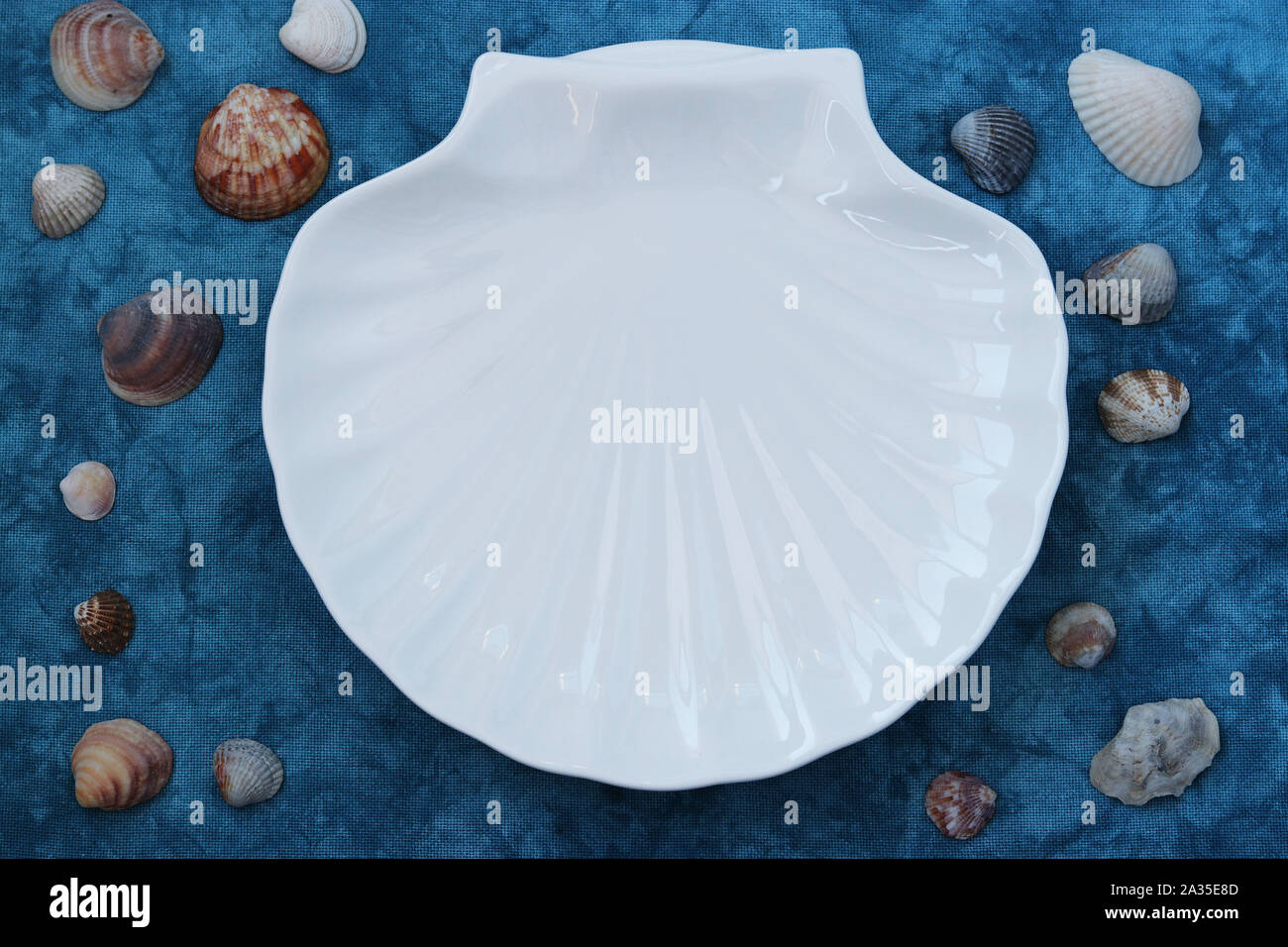 Marine style hi-res stock photography and images - Alamy