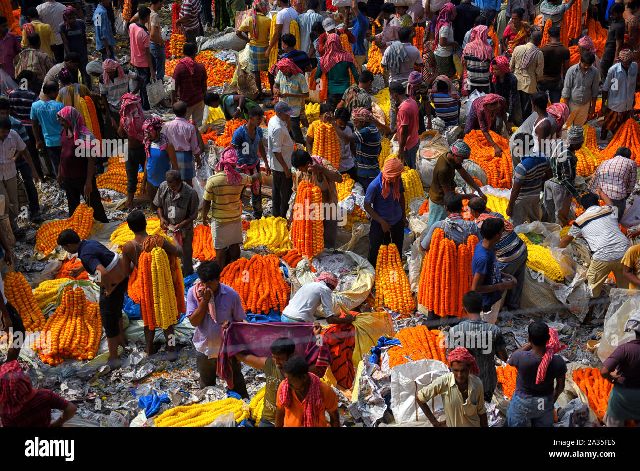 From howrah bridge hi-res stock photography and images - Alamy