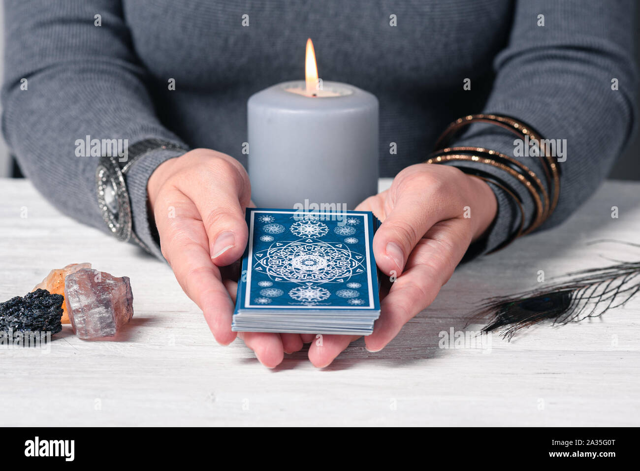 Fortune teller reading future by tarot cards concept Stock Photo - Alamy