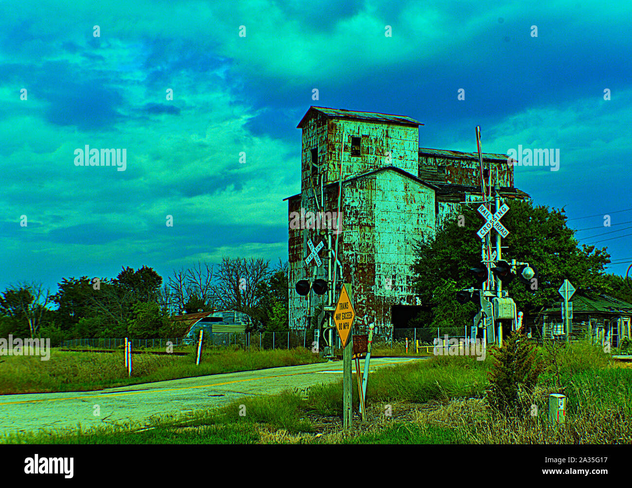Woodframe structure hi-res stock photography and images - Alamy