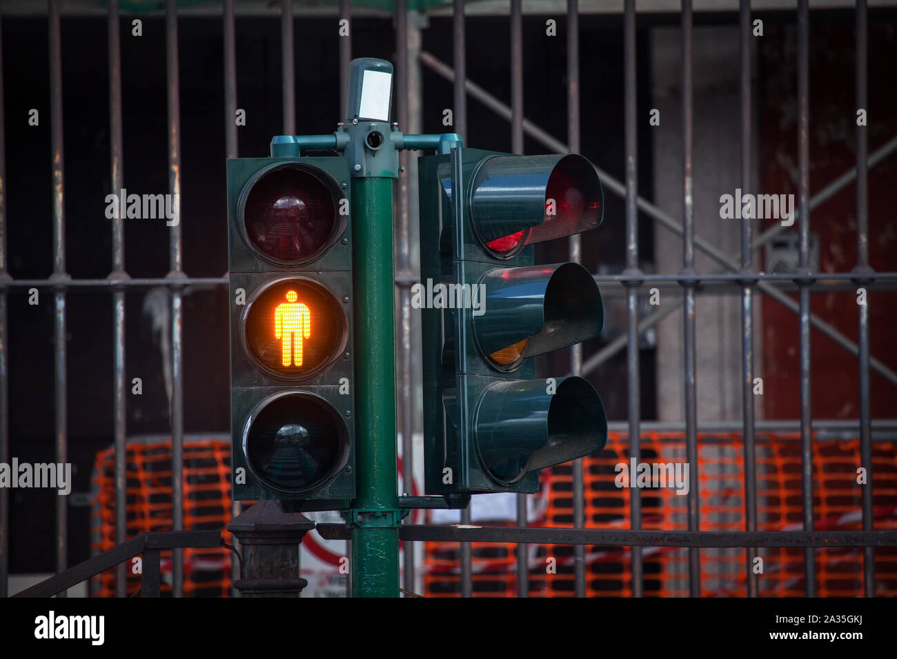Changing street lights hi-res stock photography and images - Alamy