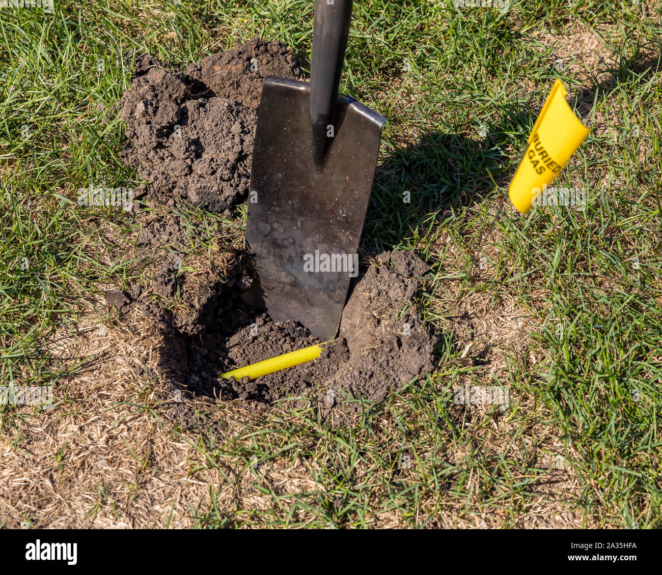 Gas pipe warning sign hi-res stock photography and images - Alamy