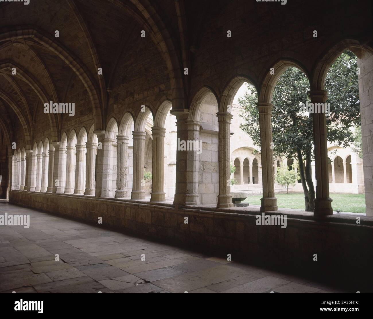 INTERIOR - CLAUSTRO S XIV. Location: CATEDRAL. Santander. SPAIN Stock ...
