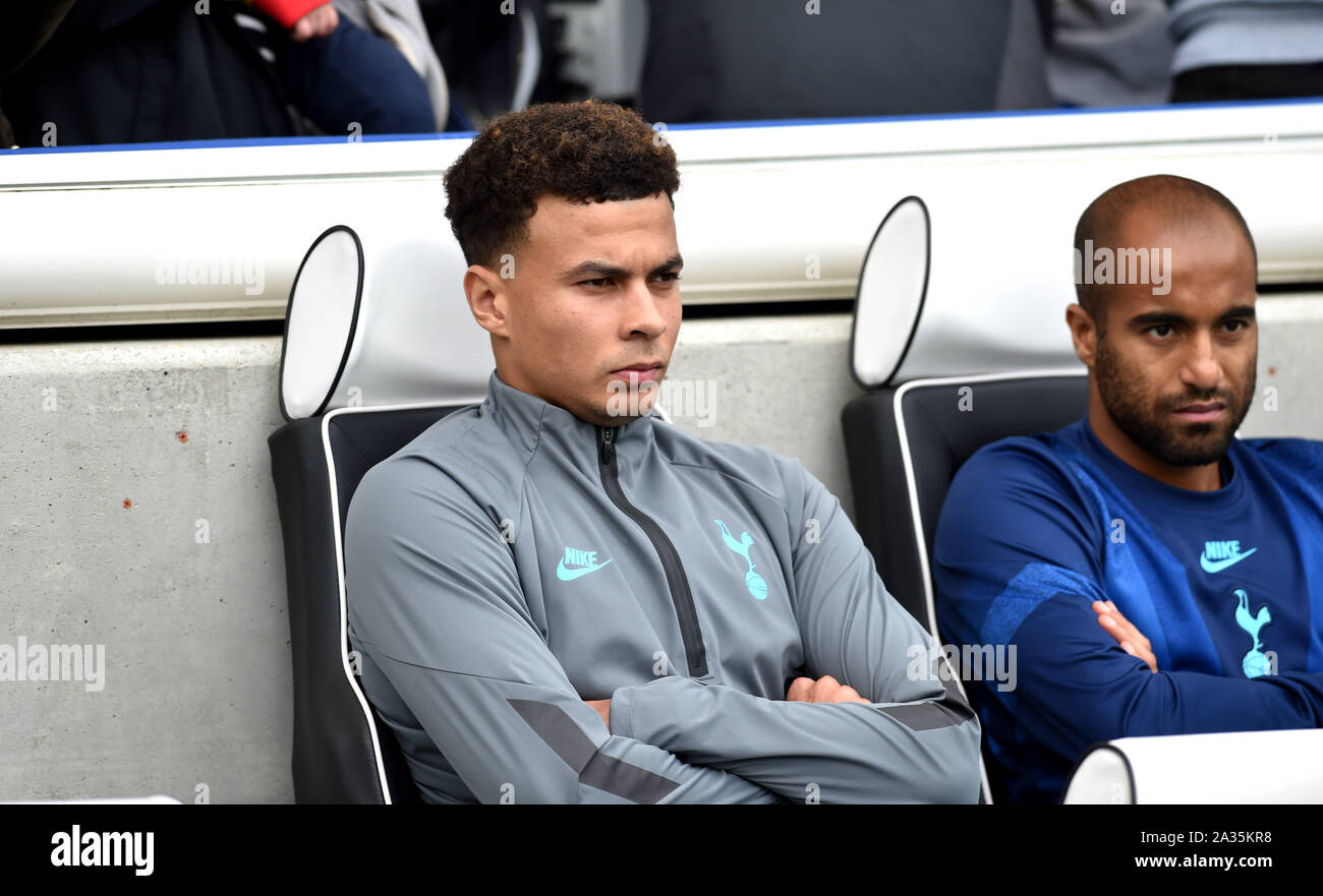 Footballers on bench hi-res stock photography and images - Alamy