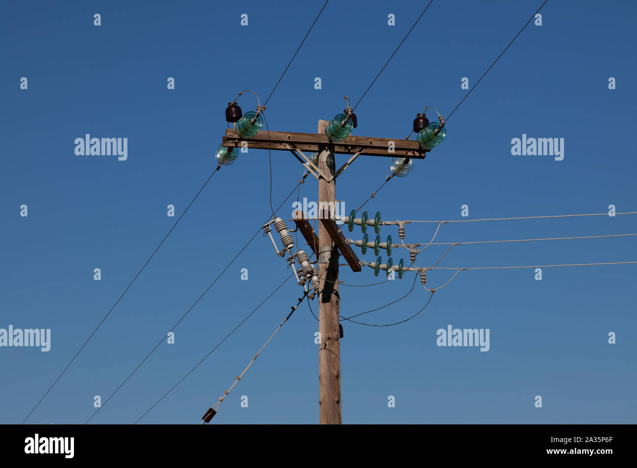 Utility pole hi-res stock photography and images - Alamy