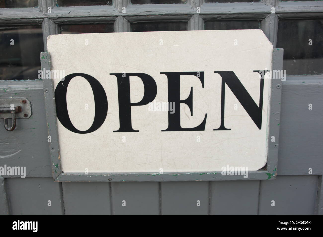 Sign entrance direction entry front hi-res stock photography and images ...