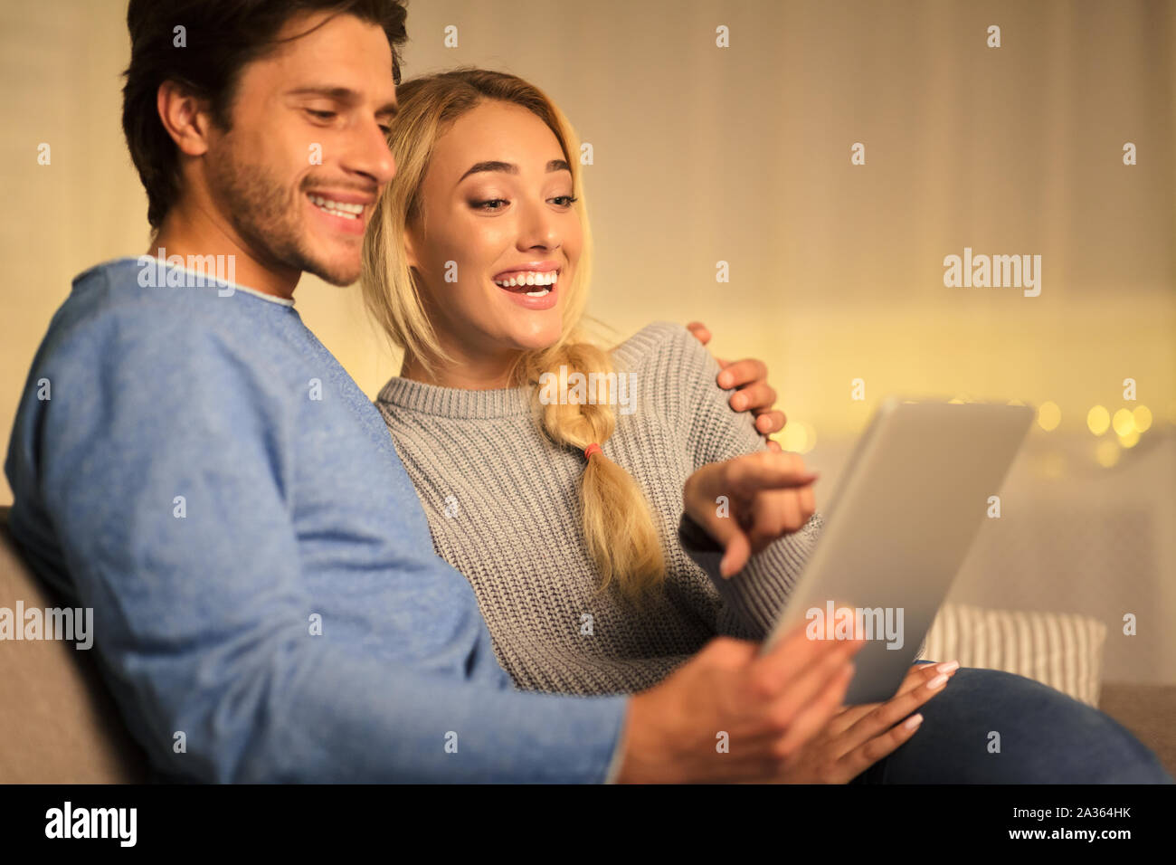 Searching gifts hi-res stock photography and images - Alamy