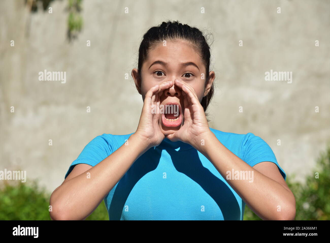 Woman yelling at you hi-res stock photography and images - Alamy
