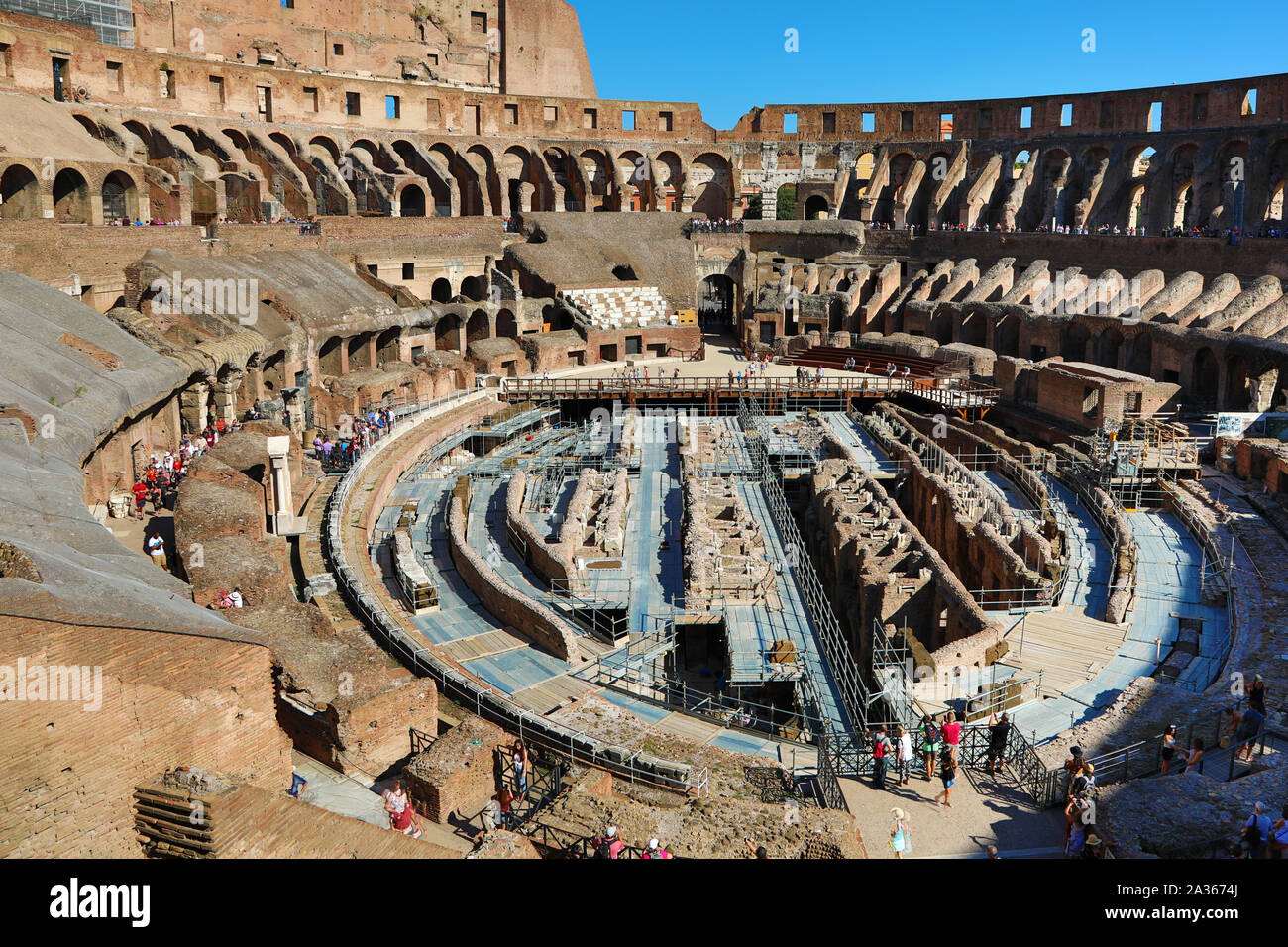 The Colosseum Roman amphitheatre, Rome, Italy Stock Photo - Alamy