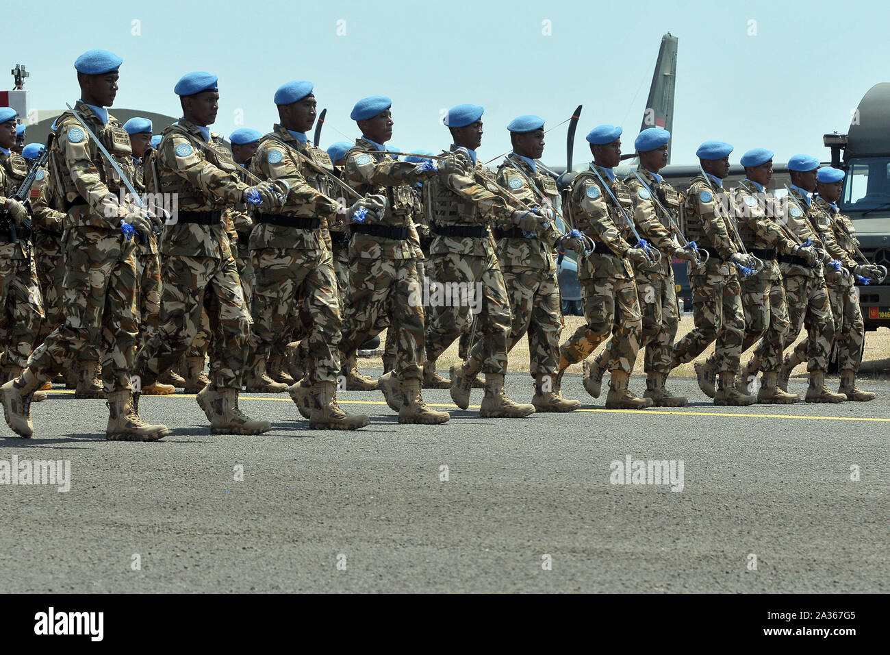 Indonesian army soldiers hi-res stock photography and images - Alamy