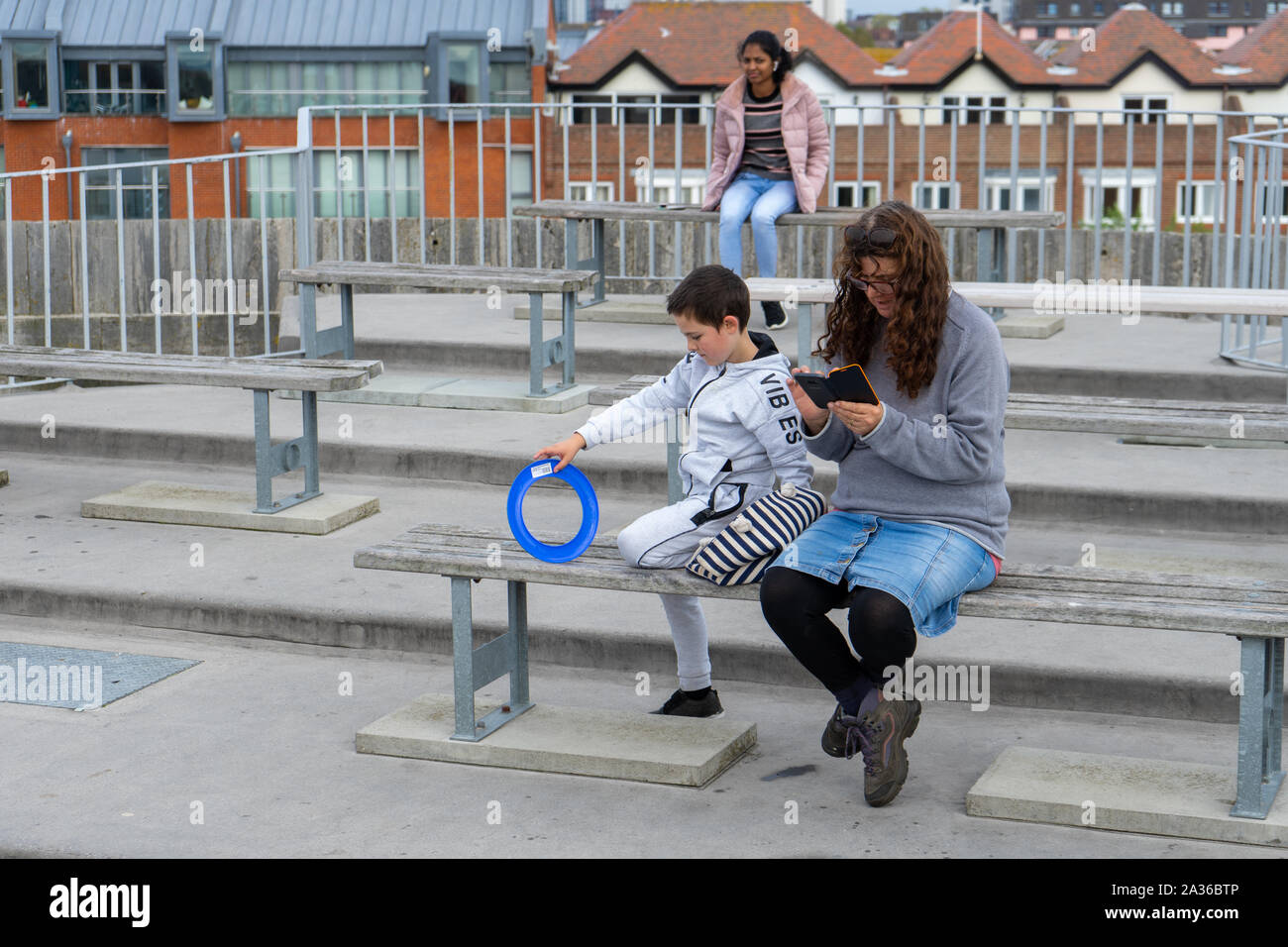 Parent ignoring child hi-res stock photography and images - Alamy