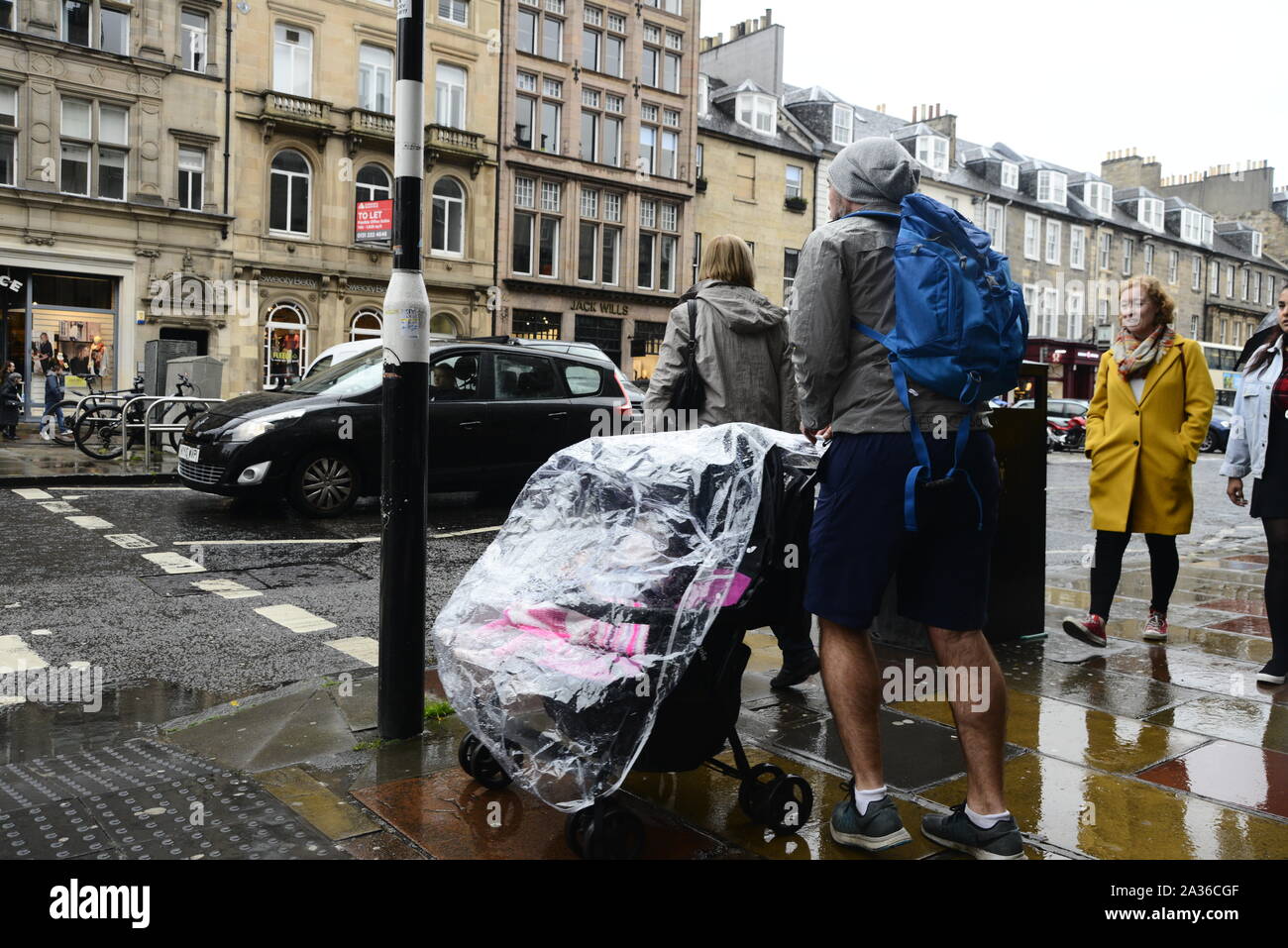 Everyday Life in a City Stock Photo - Alamy